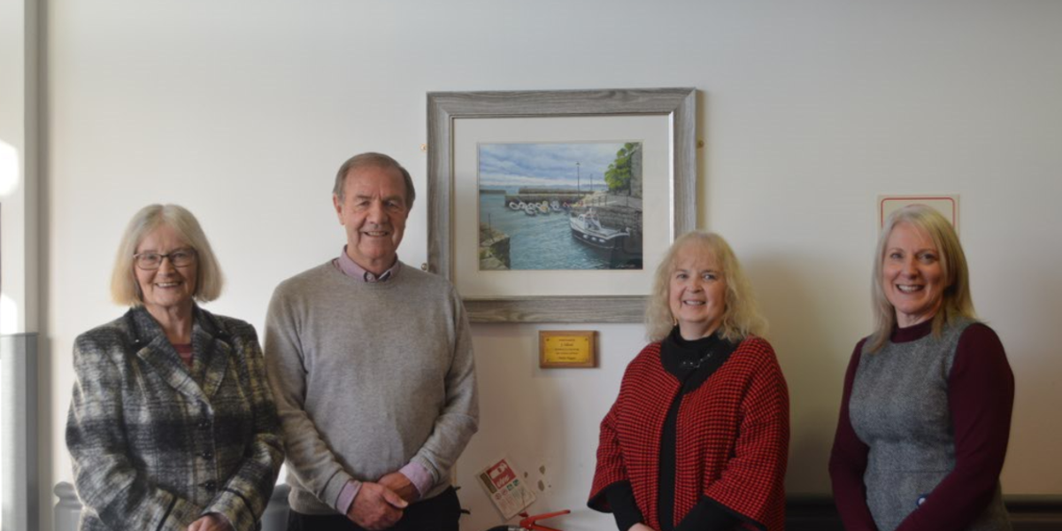 Long-serving volunteer remembered as commemorative artwork is unveiled ...